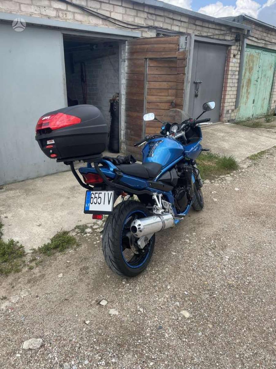 Zils Suzuki GSF 2006 Jonava, ar dzinēja tilpumu 0.66 L un nobraukumu 40 tūkst. km par 2000 €, foto 6 vietnē AUTOMOTO.COM.LV