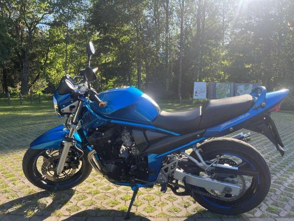 Zils Suzuki GSF 2006 Anykščiai, ar dzinēja tilpumu 0.66 L un nobraukumu 68 tūkst. km par 1700 €, foto 9 vietnē AUTOMOTO.COM.LV