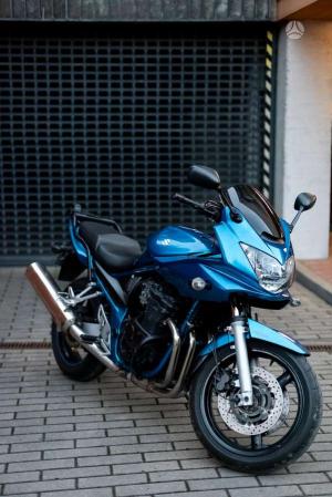 Blue Suzuki GSF 2006 in Kaunas, with an engine capacity of 0.66 L and mileage of 57 thousand km for 1850 €, photo  on AUTOMOTO.COM.LV