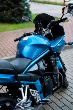 Zils Suzuki GSF 2006 Kauņa, ar dzinēja tilpumu 0.66 L un nobraukumu 57 tūkst. km par 1850 €, foto 6 vietnē AUTOMOTO.COM.LV