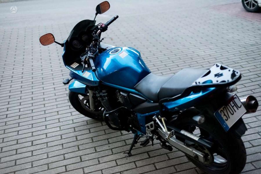 Zils Suzuki GSF 2006 Kauņa, ar dzinēja tilpumu 0.66 L un nobraukumu 57 tūkst. km par 1850 €, foto 7 vietnē AUTOMOTO.COM.LV