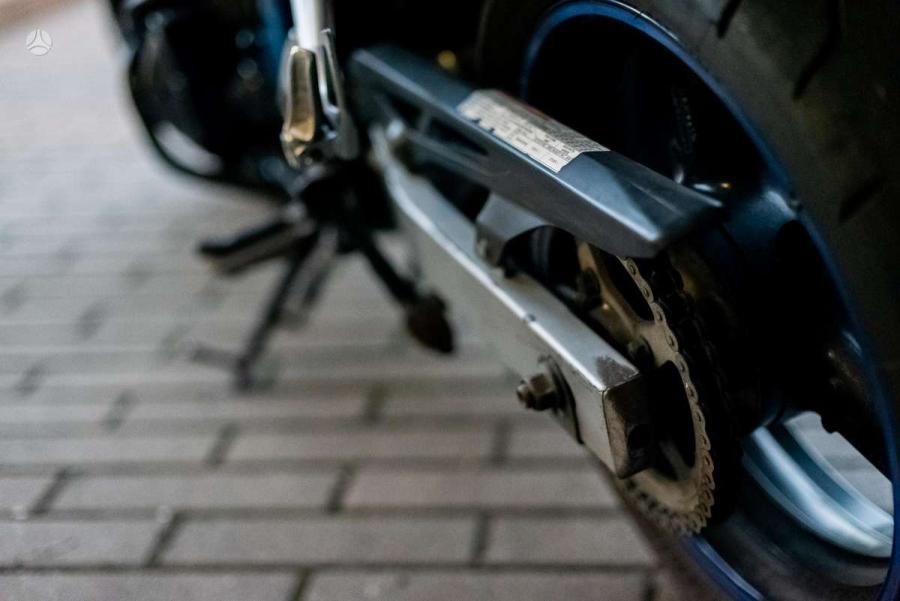 Zils Suzuki GSF 2006 Kauņa, ar dzinēja tilpumu 0.66 L un nobraukumu 57 tūkst. km par 1850 €, foto 11 vietnē AUTOMOTO.COM.LV