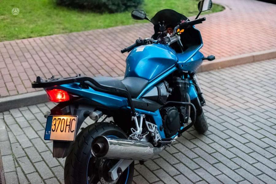 Zils Suzuki GSF 2006 Kauņa, ar dzinēja tilpumu 0.66 L un nobraukumu 57 tūkst. km par 1850 €, foto 13 vietnē AUTOMOTO.COM.LV