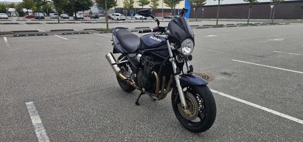 Blue Suzuki GSF 2006 in Klaipeda, with an engine capacity of 1.20 L and mileage of 56 thousand km for 3000 €, photo 2 on AUTOMOTO.COM.LV