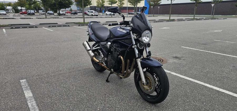 Zils Suzuki GSF 2006 Klaipėda, ar dzinēja tilpumu 1.20 L un nobraukumu 56 tūkst. km par 3000 €, foto 3 vietnē AUTOMOTO.COM.LV