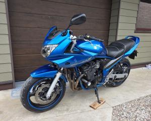 Zils Suzuki GSF 2007 Pasvalys, ar dzinēja tilpumu 0.65 L un nobraukumu 49 tūkst. km par 1499 €, foto 4 vietnē AUTOMOTO.COM.LV
