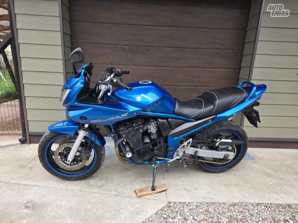 Zils Suzuki GSF 2007 Pasvalys, ar dzinēja tilpumu 0.65 L un nobraukumu 49 tūkst. km par 1499 €, foto 4 vietnē AUTOMOTO.COM.LV