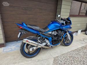 Zils Suzuki GSF 2007 Pasvalys, ar dzinēja tilpumu 0.65 L un nobraukumu 49 tūkst. km par 1499 €, foto 12 vietnē AUTOMOTO.COM.LV
