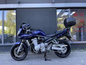 Zils Suzuki GSF 2008 Rīga, ar dzinēja tilpumu 1.25 L un nobraukumu 23 tūkst. km par 3799 €, foto 3 vietnē AUTOMOTO.COM.LV