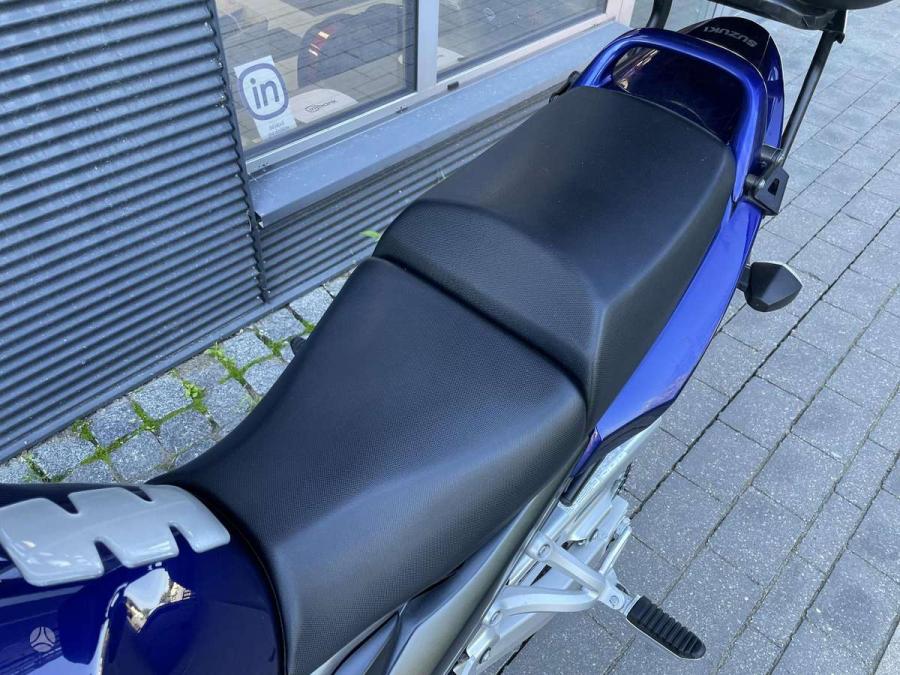 Zils Suzuki GSF 2008 Rīga, ar dzinēja tilpumu 1.25 L un nobraukumu 23 tūkst. km par 3799 €, foto 9 vietnē AUTOMOTO.COM.LV