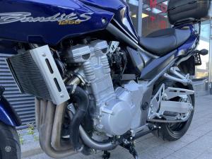 Zils Suzuki GSF 2008 Rīga, ar dzinēja tilpumu 1.25 L un nobraukumu 23 tūkst. km par 3799 €, foto 14 vietnē AUTOMOTO.COM.LV