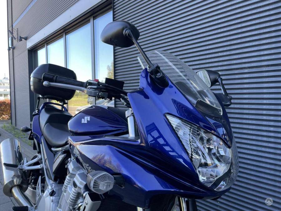Zils Suzuki GSF 2008 Rīga, ar dzinēja tilpumu 1.25 L un nobraukumu 23 tūkst. km par 3799 €, foto 18 vietnē AUTOMOTO.COM.LV