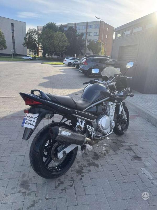 Blue Suzuki GSF 2008 in Telschi, with an engine capacity of 0.65 L and mileage of 39 thousand km for 2500 €, photo 4 on AUTOMOTO.COM.LV