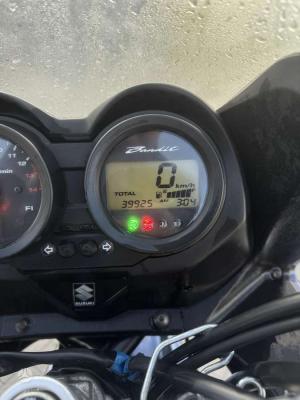 Blue Suzuki GSF 2008 in Telschi, with an engine capacity of 0.65 L and mileage of 39 thousand km for 2500 €, photo 8 on AUTOMOTO.COM.LV