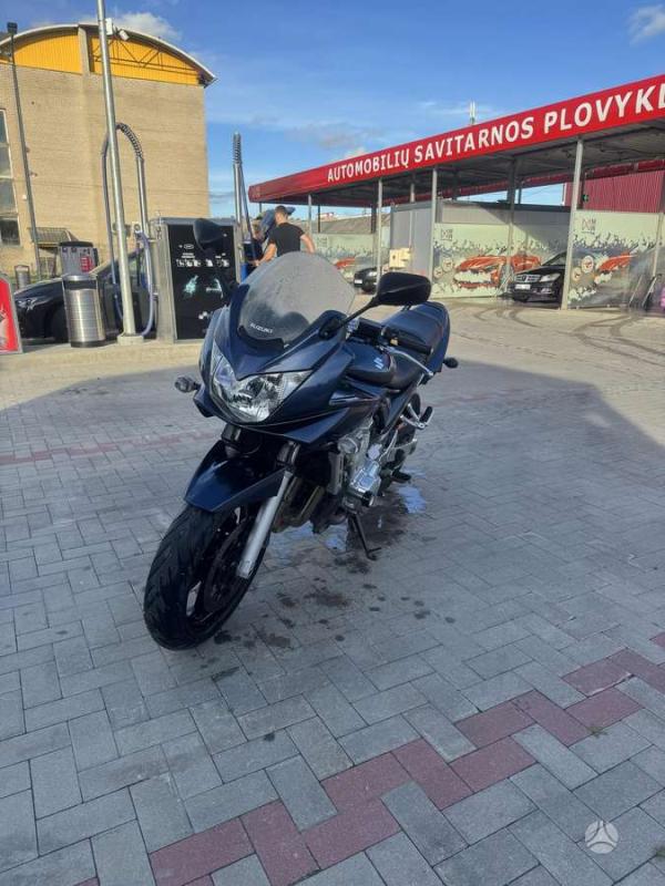 Blue Suzuki GSF 2008 in Telschi, with an engine capacity of 0.65 L and mileage of 40 thousand km for 2500 €, photo 1 on AUTOMOTO.COM.LV