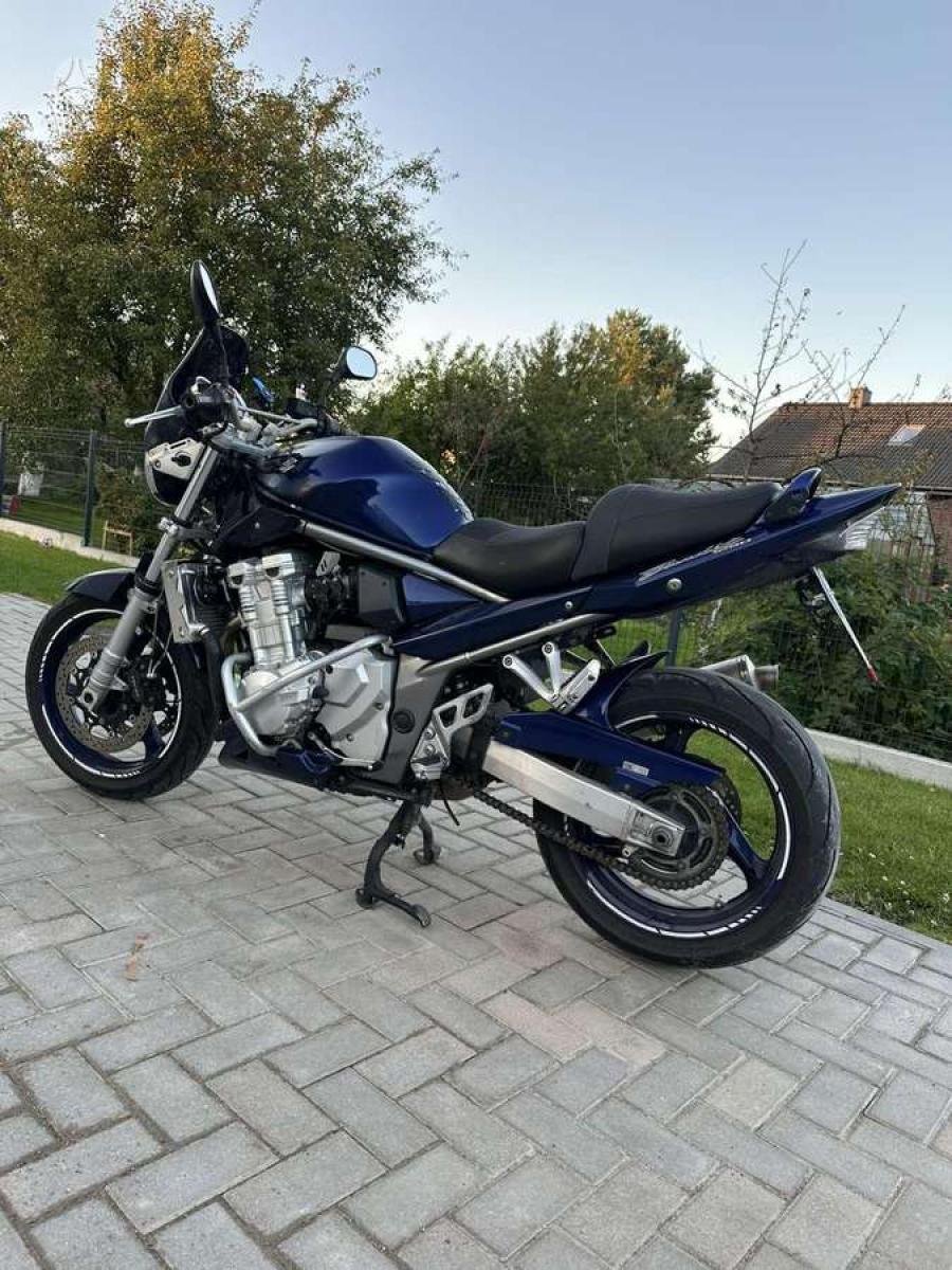 Blue Suzuki GSF 2009 in Klaipeda, with an engine capacity of 1.26 L and mileage of 49 thousand km for 3000 €, photo 6 on AUTOMOTO.COM.LV