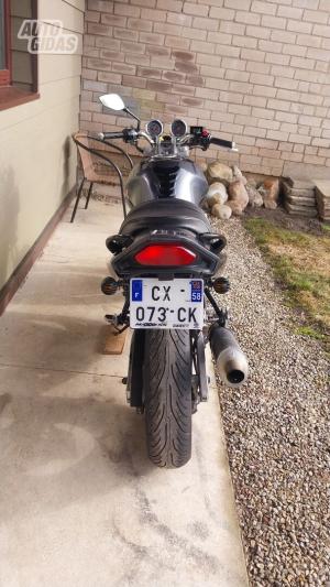 Pelēks Suzuki GSF 2000 Pasvalys, ar dzinēja tilpumu 0.60 L un nobraukumu 0 tūkst. km par 999 €, foto 13 vietnē AUTOMOTO.COM.LV