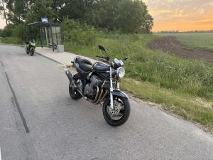 Grey Suzuki GSF 2000 in Siauliai, with an engine capacity of 0.60 L and mileage of 76 thousand km for 1350 €, photo 4 on AUTOMOTO.COM.LV