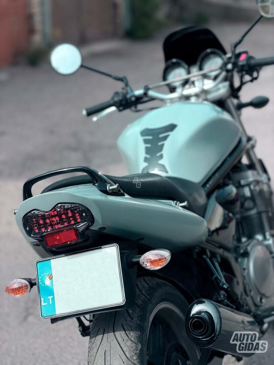 Pelēks Suzuki GSF 2003 Kauņa, ar dzinēja tilpumu 0.60 L un nobraukumu 45 tūkst. km par 1600 €, foto 4 vietnē AUTOMOTO.COM.LV