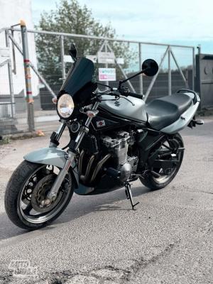 Pelēks Suzuki GSF 2003 Kauņa, ar dzinēja tilpumu 0.60 L un nobraukumu 45 tūkst. km par 1600 €, foto 5 vietnē AUTOMOTO.COM.LV