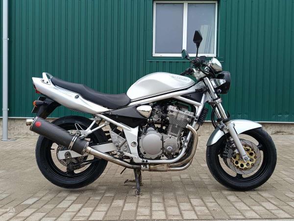 Pelēks Suzuki GSF 2005 Telšiai, ar dzinēja tilpumu 0.60 L un nobraukumu 51 tūkst. km par 1350 €, foto 3 vietnē AUTOMOTO.COM.LV