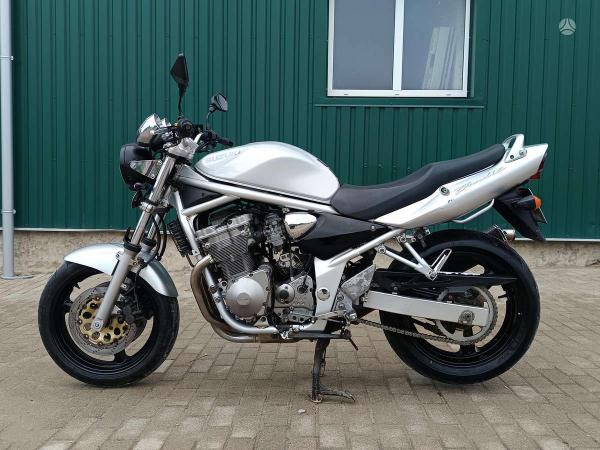 Pelēks Suzuki GSF 2005 Telšiai, ar dzinēja tilpumu 0.60 L un nobraukumu 51 tūkst. km par 1350 €, foto 4 vietnē AUTOMOTO.COM.LV