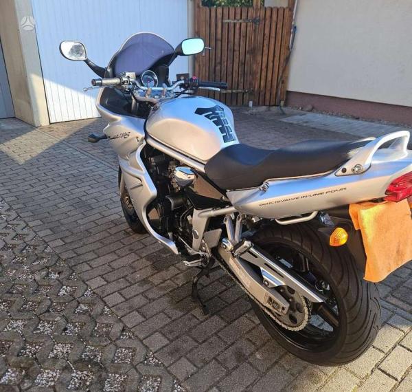 Pelēks Suzuki GSF 2005 Viļņa, ar dzinēja tilpumu 1.20 L un nobraukumu 27 tūkst. km par 2350 €, foto 3 vietnē AUTOMOTO.COM.LV