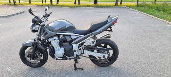 Grey Suzuki GSF 2007 in Kaunas, with an engine capacity of 0.66 L and mileage of 61 thousand km for 1900 €, photo 4 on AUTOMOTO.COM.LV
