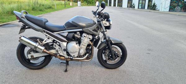 Grey Suzuki GSF 2007 in Kaunas, with an engine capacity of 0.66 L and mileage of 61 thousand km for 1900 €, photo 8 on AUTOMOTO.COM.LV