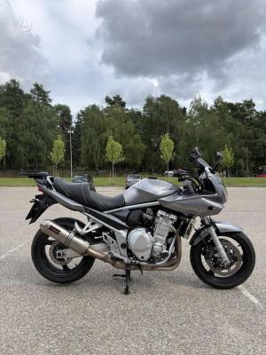 Pelēks Suzuki GSF 2009 Viļņa, ar dzinēja tilpumu 1.25 L un nobraukumu 48 tūkst. km par 3150 €, foto 5 vietnē AUTOMOTO.COM.LV