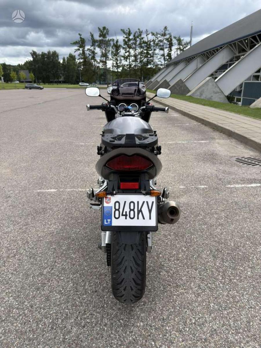 Pelēks Suzuki GSF 2009 Viļņa, ar dzinēja tilpumu 1.25 L un nobraukumu 48 tūkst. km par 3150 €, foto 9 vietnē AUTOMOTO.COM.LV