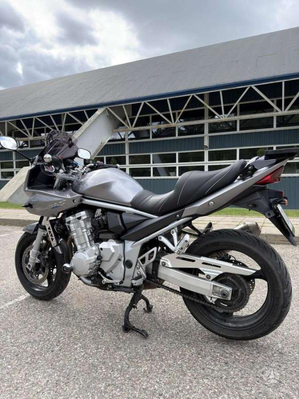Pelēks Suzuki GSF 2009 Viļņa, ar dzinēja tilpumu 1.25 L un nobraukumu 48 tūkst. km par 3150 €, foto 10 vietnē AUTOMOTO.COM.LV