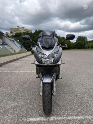 Pelēks Suzuki GSF 2009 Viļņa, ar dzinēja tilpumu 1.25 L un nobraukumu 48 tūkst. km par 3150 €, foto 11 vietnē AUTOMOTO.COM.LV