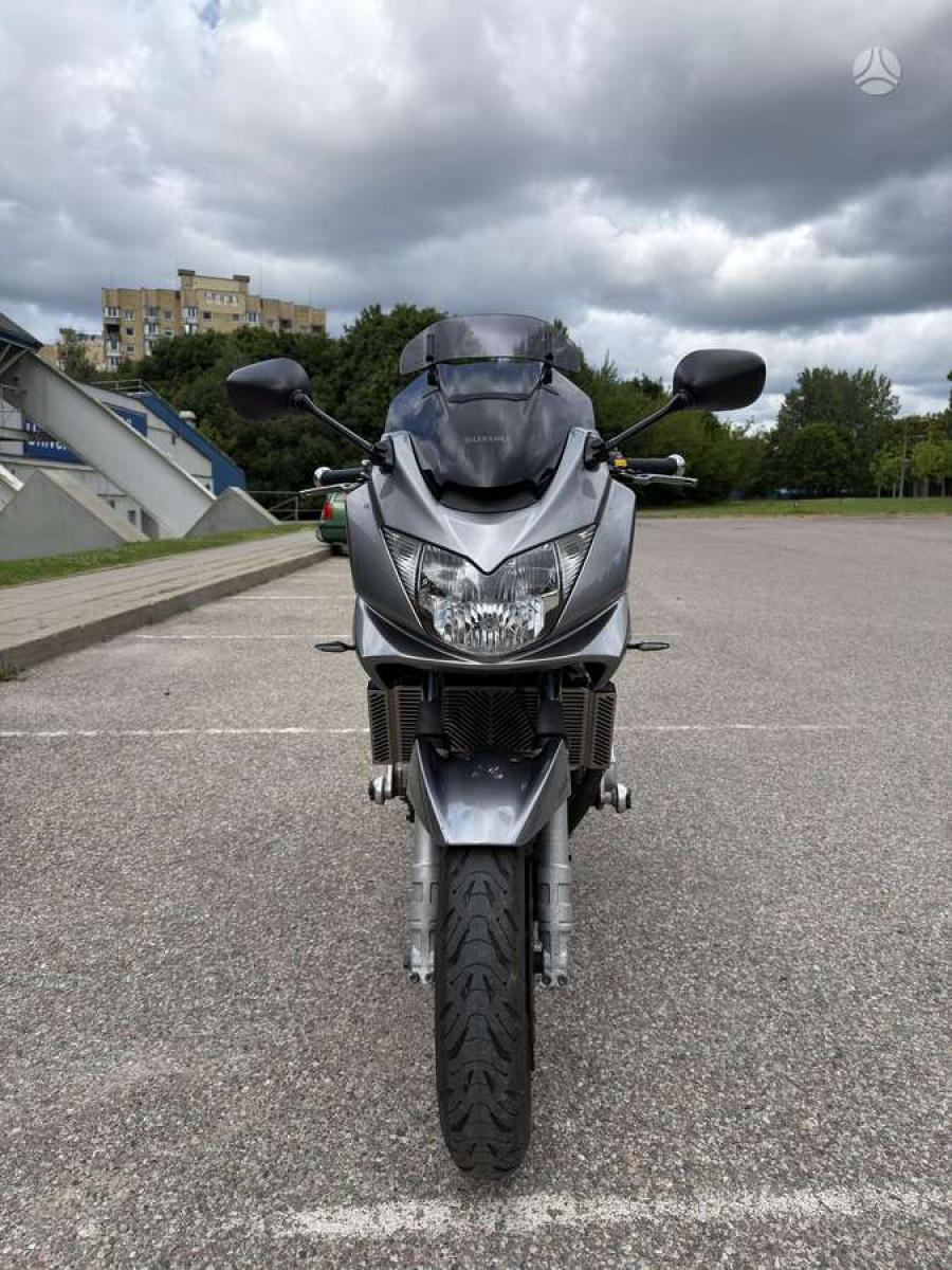 Pelēks Suzuki GSF 2009 Viļņa, ar dzinēja tilpumu 1.25 L un nobraukumu 48 tūkst. km par 3150 €, foto 11 vietnē AUTOMOTO.COM.LV