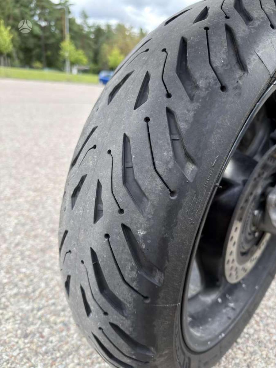 Pelēks Suzuki GSF 2009 Viļņa, ar dzinēja tilpumu 1.25 L un nobraukumu 48 tūkst. km par 3150 €, foto 14 vietnē AUTOMOTO.COM.LV