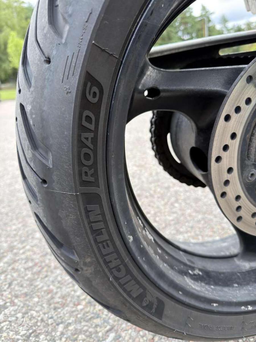 Pelēks Suzuki GSF 2009 Viļņa, ar dzinēja tilpumu 1.25 L un nobraukumu 48 tūkst. km par 3150 €, foto 15 vietnē AUTOMOTO.COM.LV