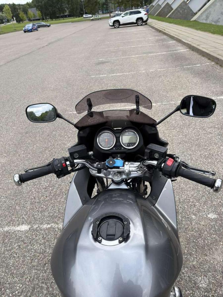 Pelēks Suzuki GSF 2009 Viļņa, ar dzinēja tilpumu 1.25 L un nobraukumu 48 tūkst. km par 3150 €, foto 16 vietnē AUTOMOTO.COM.LV