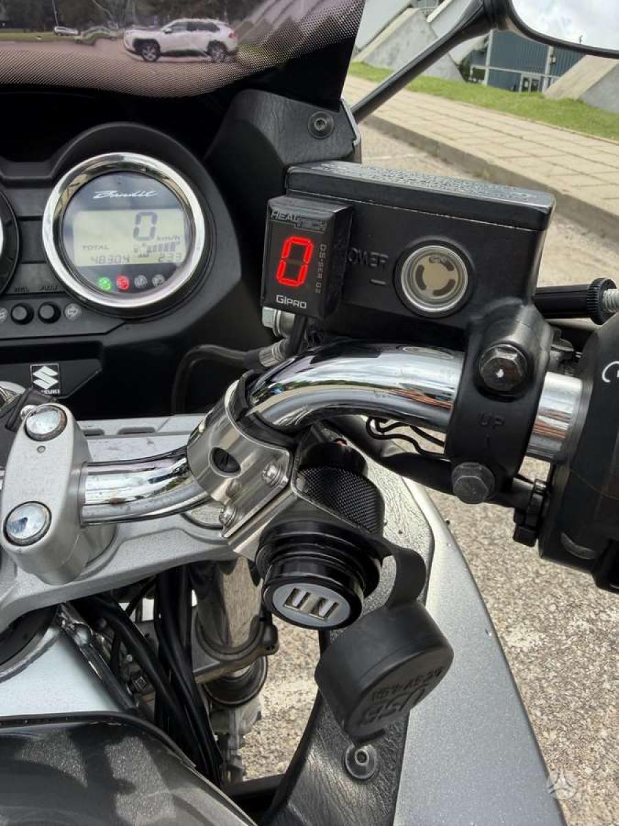 Pelēks Suzuki GSF 2009 Viļņa, ar dzinēja tilpumu 1.25 L un nobraukumu 48 tūkst. km par 3150 €, foto 21 vietnē AUTOMOTO.COM.LV