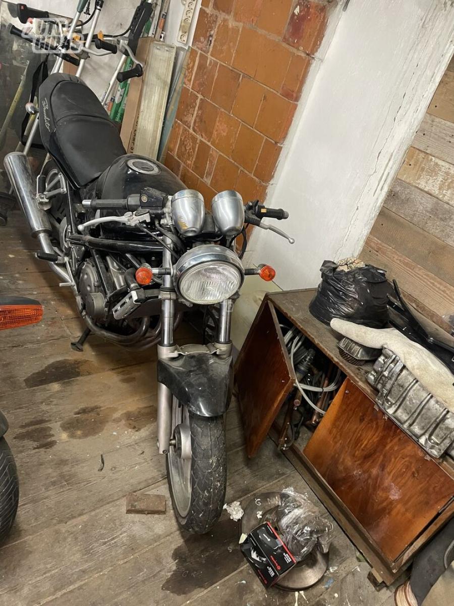 Suzuki GSF 1995 Viļņa, ar dzinēja tilpumu 0.00 L un nobraukumu 0 tūkst. km par 2000 €, foto 1 vietnē AUTOMOTO.COM.LV