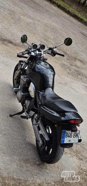 Suzuki GSF 1996 in Kaunas, with an engine capacity of 0.60 L and mileage of 47 thousand km for 1600 €, photo 4 on AUTOMOTO.COM.LV
