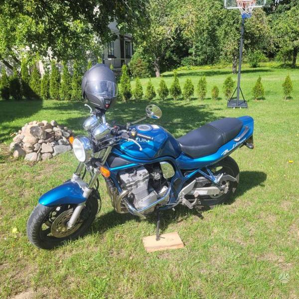 Suzuki GSF 1999 in Ukmerge, with an engine capacity of 0.60 L and mileage of 28 thousand km for 2100 €, photo 1 on AUTOMOTO.COM.LV