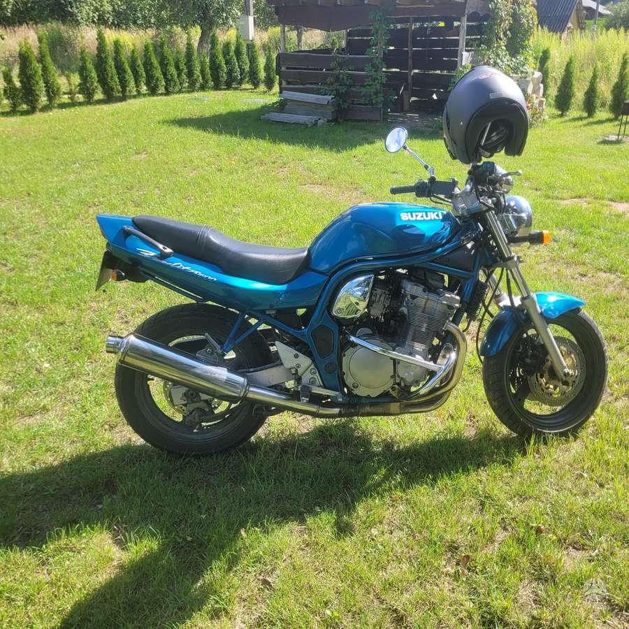 Suzuki GSF 1999 in Ukmerge, with an engine capacity of 0.60 L and mileage of 28 thousand km for 2100 €, photo 4 on AUTOMOTO.COM.LV