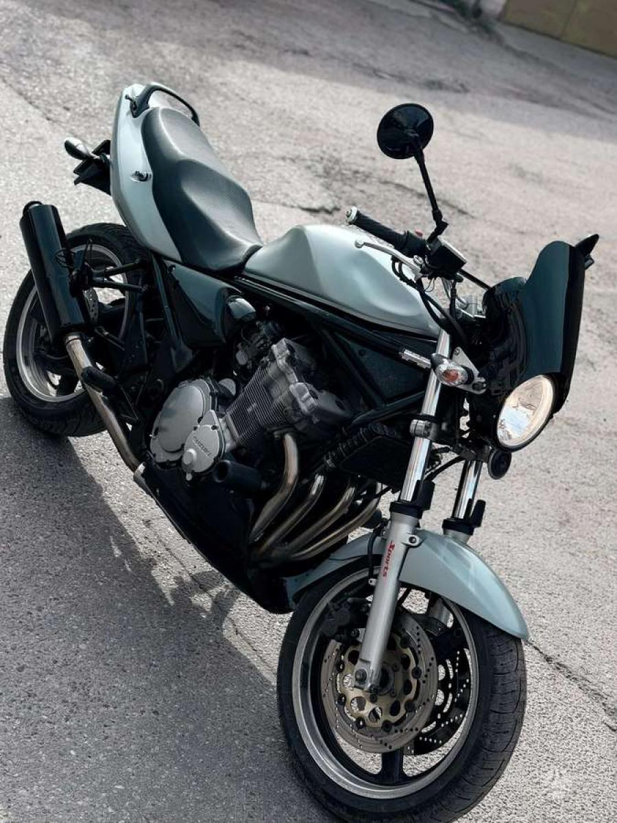 Suzuki GSF 2002 in Kaunas, with an engine capacity of 0.60 L and mileage of 43 thousand km for 1750 €, photo 3 on AUTOMOTO.COM.LV