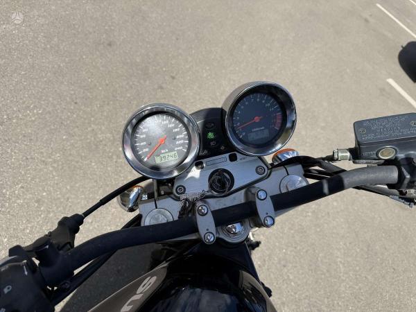 Сузуки GSF 2002 в Вильнюс, объемом двигателя 0.60 л и пробегом 39 тыс. км за 2000 €, фото 8 на AUTOMOTO.COM.LV