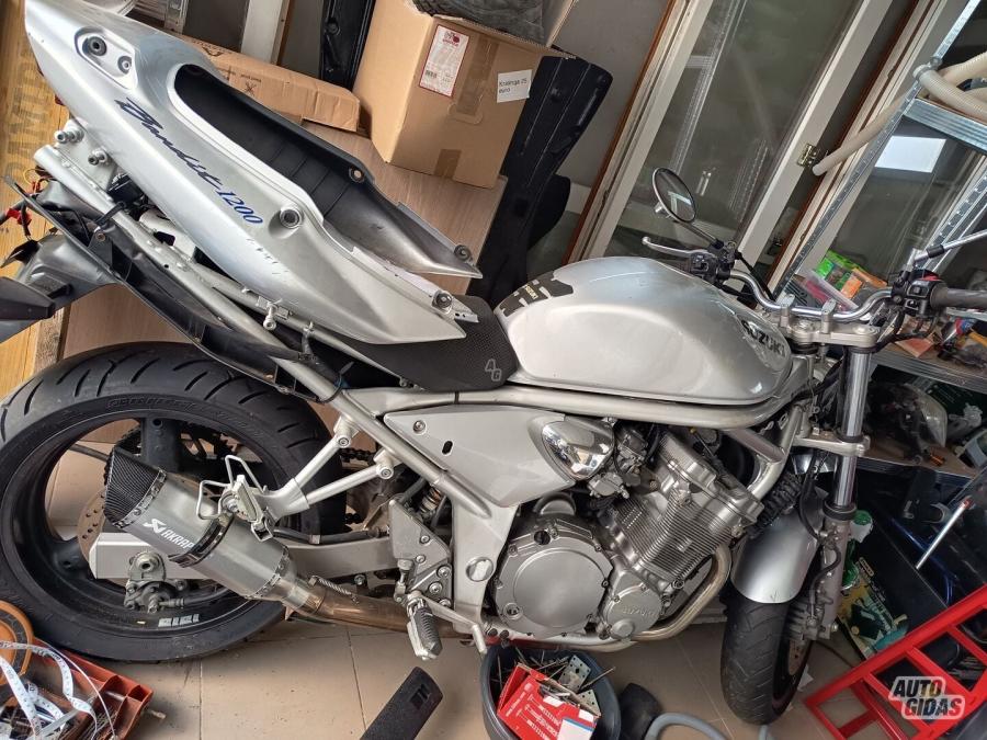 Suzuki GSF 2002 in Kretinga, with an engine capacity of 0.00 L and mileage of 0 thousand km for 999 €, photo 1 on AUTOMOTO.COM.LV