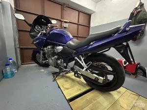 Suzuki GSF 2003 Kauņa, ar dzinēja tilpumu 0.60 L un nobraukumu 35 tūkst. km par 1600 €, foto 2 vietnē AUTOMOTO.COM.LV