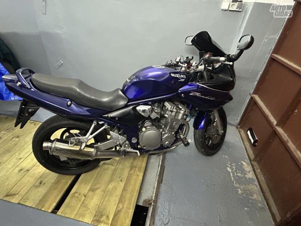 Suzuki GSF 2003 Kauņa, ar dzinēja tilpumu 0.60 L un nobraukumu 35 tūkst. km par 1499 €, foto 3 vietnē AUTOMOTO.COM.LV