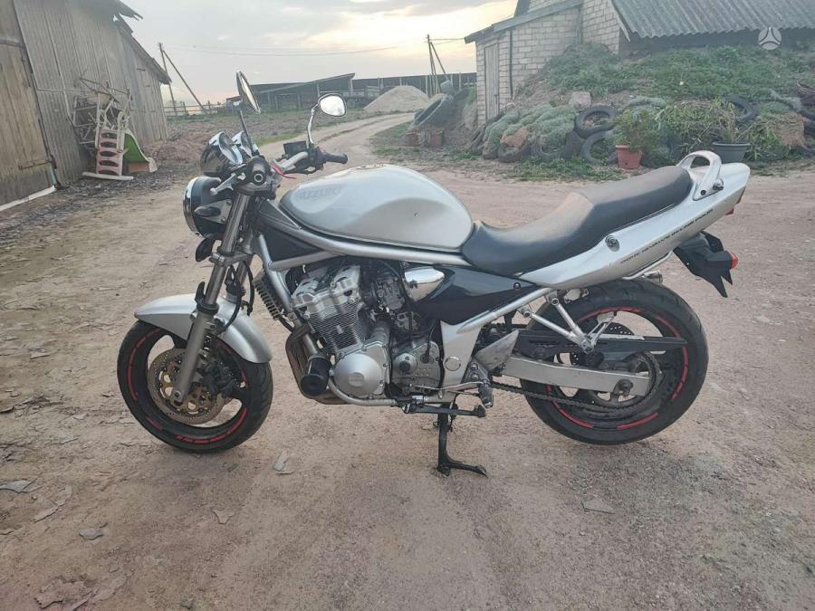 Suzuki GSF 2004 Gargždai, ar dzinēja tilpumu 0.60 L un nobraukumu 70 tūkst. km par 1300 €, foto 3 vietnē AUTOMOTO.COM.LV