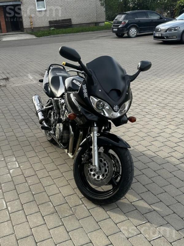 Suzuki GSF 2004 Bauska, ar dzinēja tilpumu 0.60 L un nobraukumu 0 tūkst. km par 1700 €, foto 1 vietnē AUTOMOTO.COM.LV