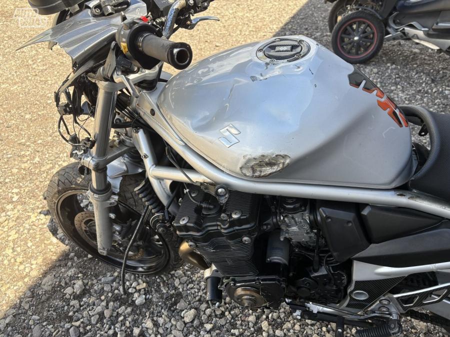 Suzuki GSF 2005 in Kelme, with an engine capacity of 0.65 L and mileage of 50 thousand km for 515 €, photo 11 on AUTOMOTO.COM.LV